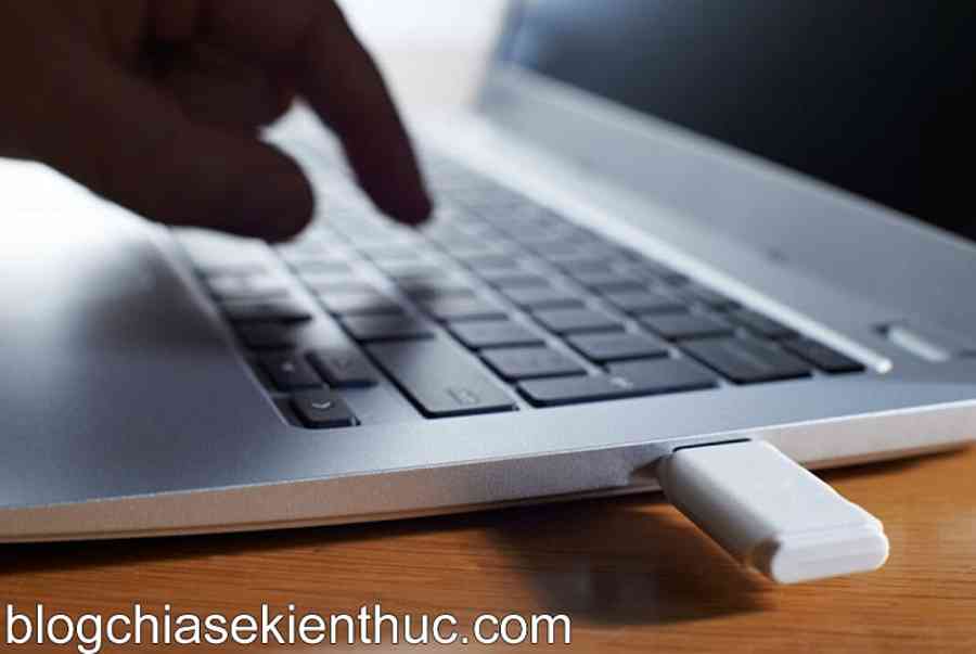 Cách thiết lập phím tắt để rút USB an toàn trên Windows